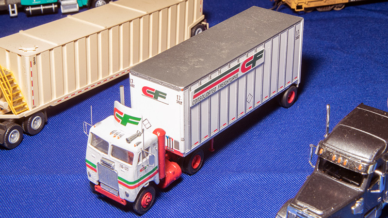 Joyline Transport Rigging Truck Photos Consolidated Freightways CF ...