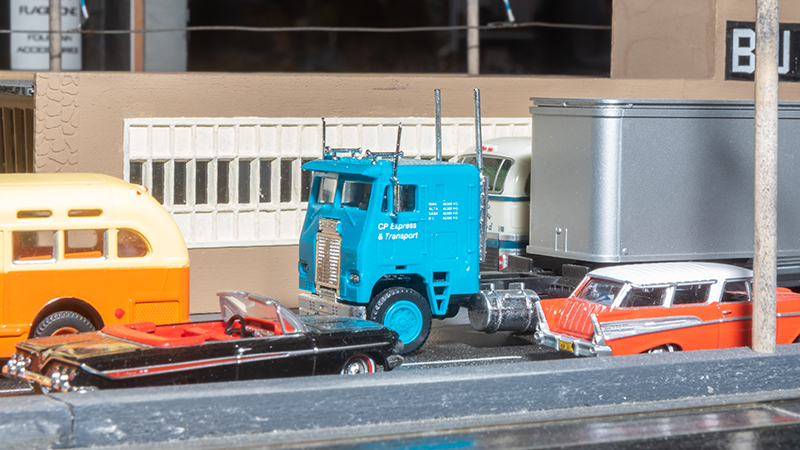 CP Express Freightliner FL8664 Truck Tractor & 40' Trailer - By Doug ...