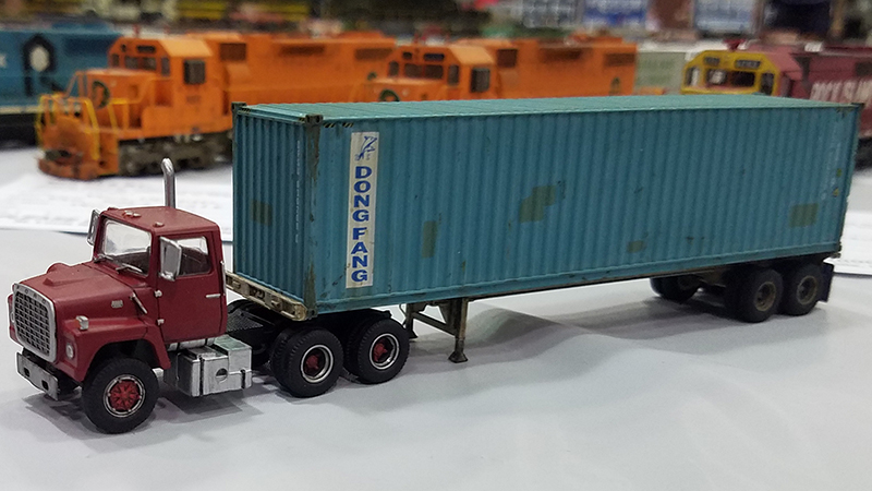Ford LNT-9000 Truck Tractor & 40' Container on Chassis - By Kevin Neiheisel