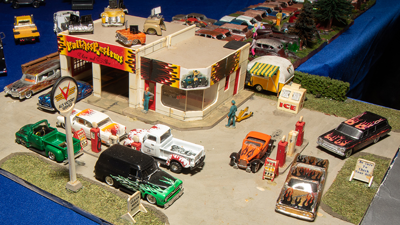 Custom Hot Rod Shop - By Samuel Denehy