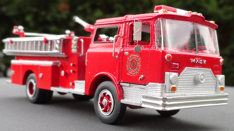 Mack CF-600 Fire Pumper - By William Ratcliffe
