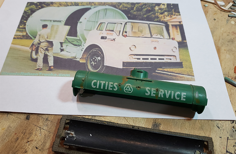 Ford C-800 & Pak-Mor Refuse Packer Body - By Fritz Dahlin