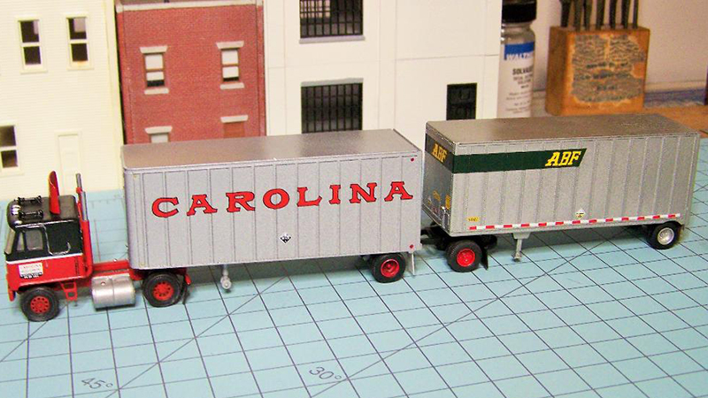 Carolina Freight Carriers GMC Astro Truck Tractor & 28' Doubles - By ...