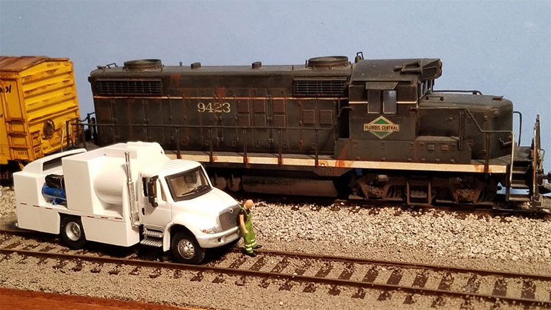 International 4400 Fuel & Lube Truck - By Dana Stratton