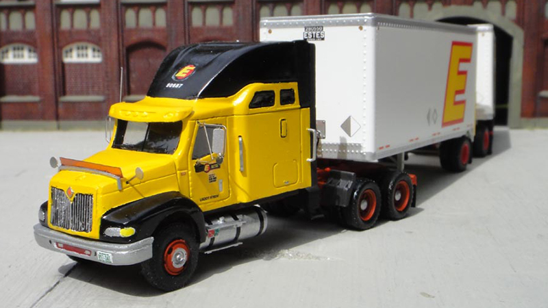 Estes Express International 9200i Truck Tractor & 28' Doubles - By ...