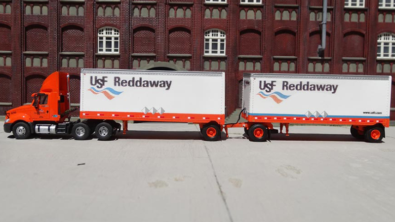 USF Reddaway International Prostar - By Christian Köhlen