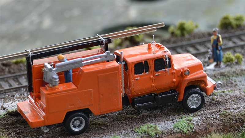 Ford LNT-8000 Crew Cab Hi-Rail MoW Truck - By John Soehner