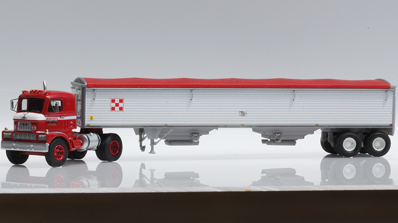 Purina Mills Mack H-67 Truck Tractor & 43' Wilson Grain Trailer - By ...