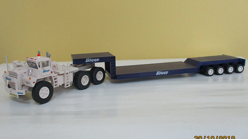 Bigge Mack M75SX Prime Mover - By Jan Romijn