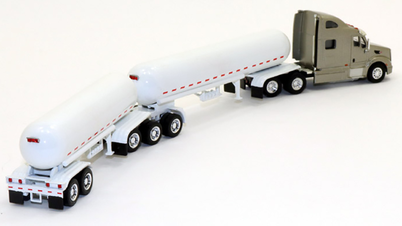 Peterbilt 587 Truck Tractor & Propane Tanker B-Train - By Leland Henry