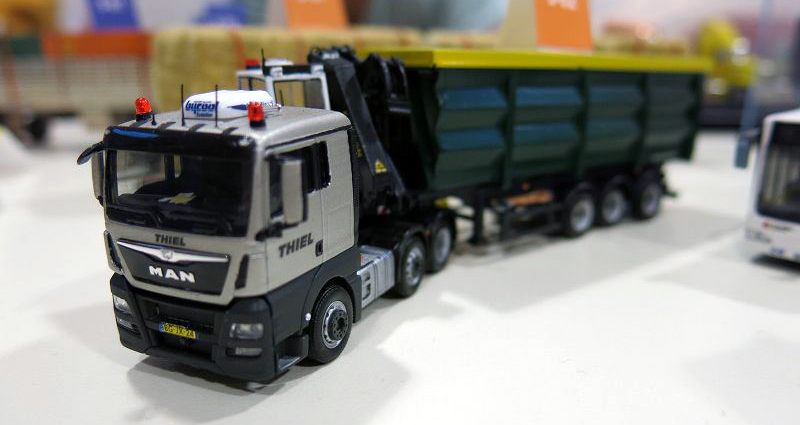 MAN COE truck tractor & Tipper (Dump) Trailer