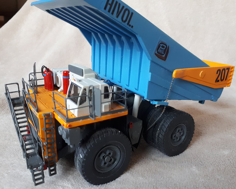 Liebherr T264 Mining Dump Truck With High Volume Body - By Jens Göhrs
